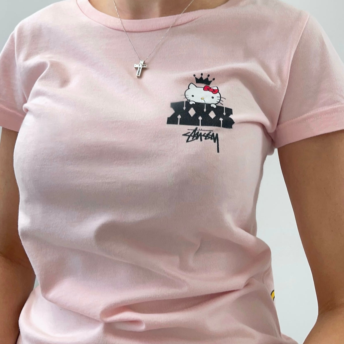 Hello kitty x Stussy T-shirt (M) – Shopfran